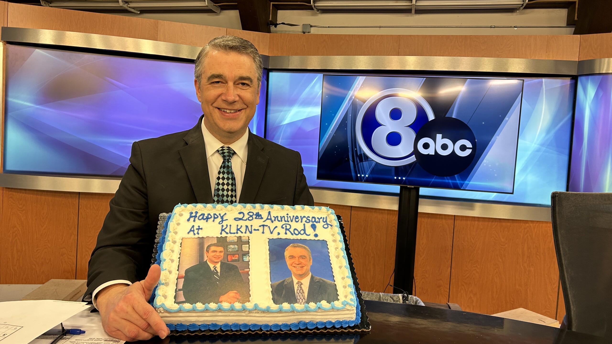 Rod Fowler celebrates 28 years at KLKN