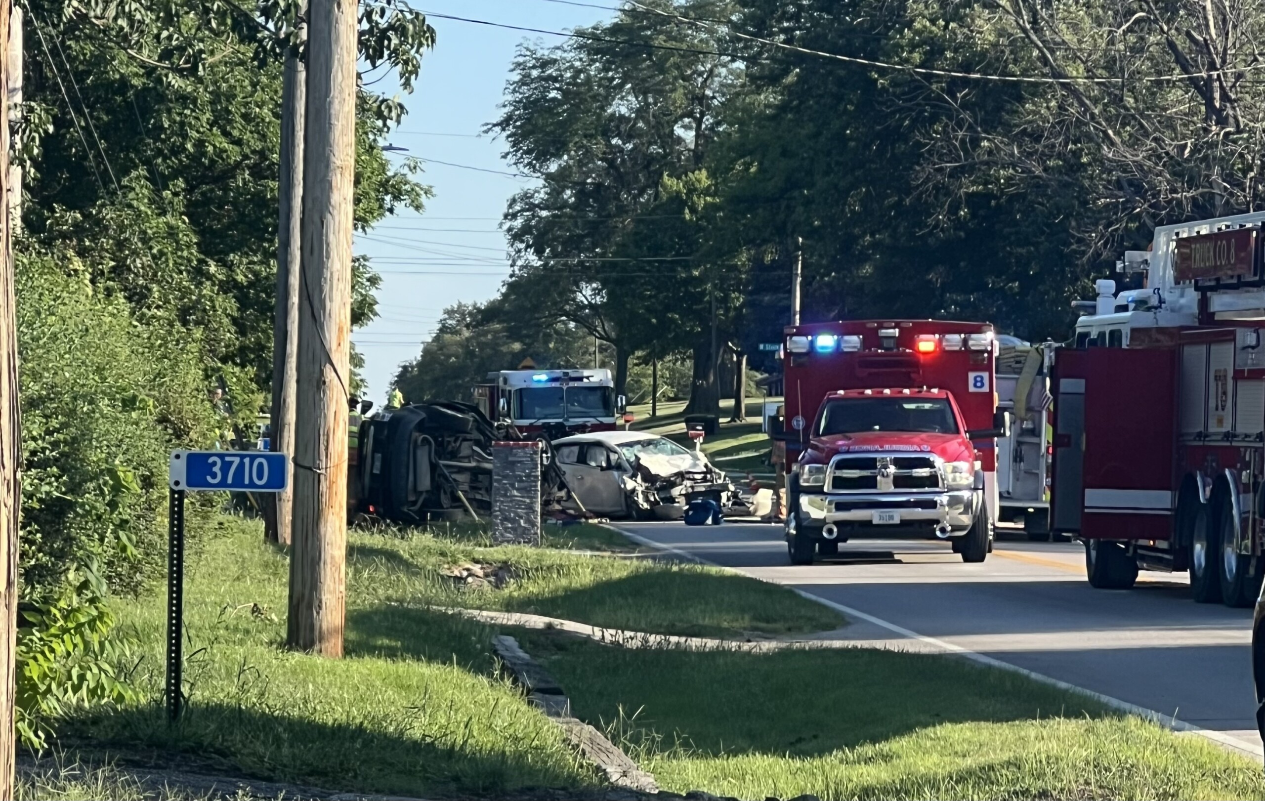 Two people seriously injured in west Lincoln crash